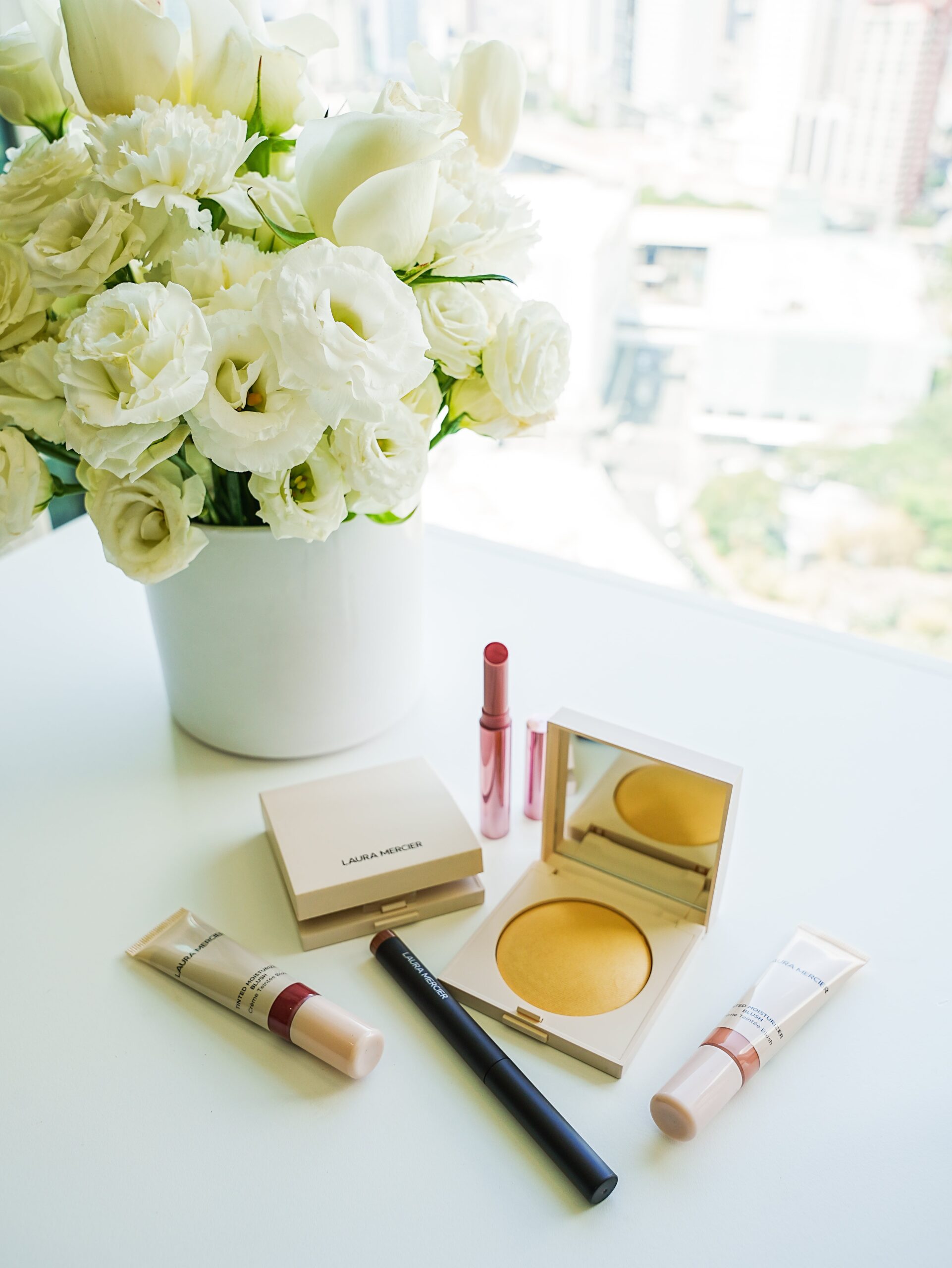 Laura Mercier Introduces The Latest in its Color Cosmetics Collection